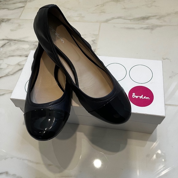 Boden | Shoes | Boden Navy Leather Ballet Flats With Patent Toe Cap ...